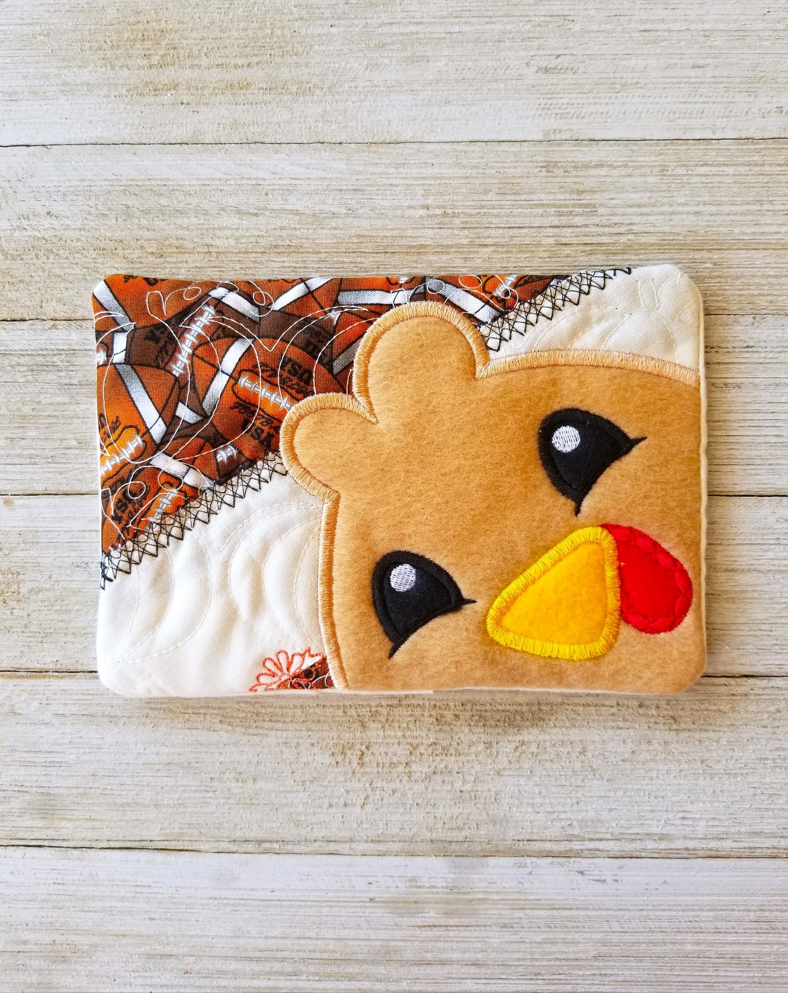 Tommy the Turkey ITH Mug Rug – Bella Bleu Embroidery