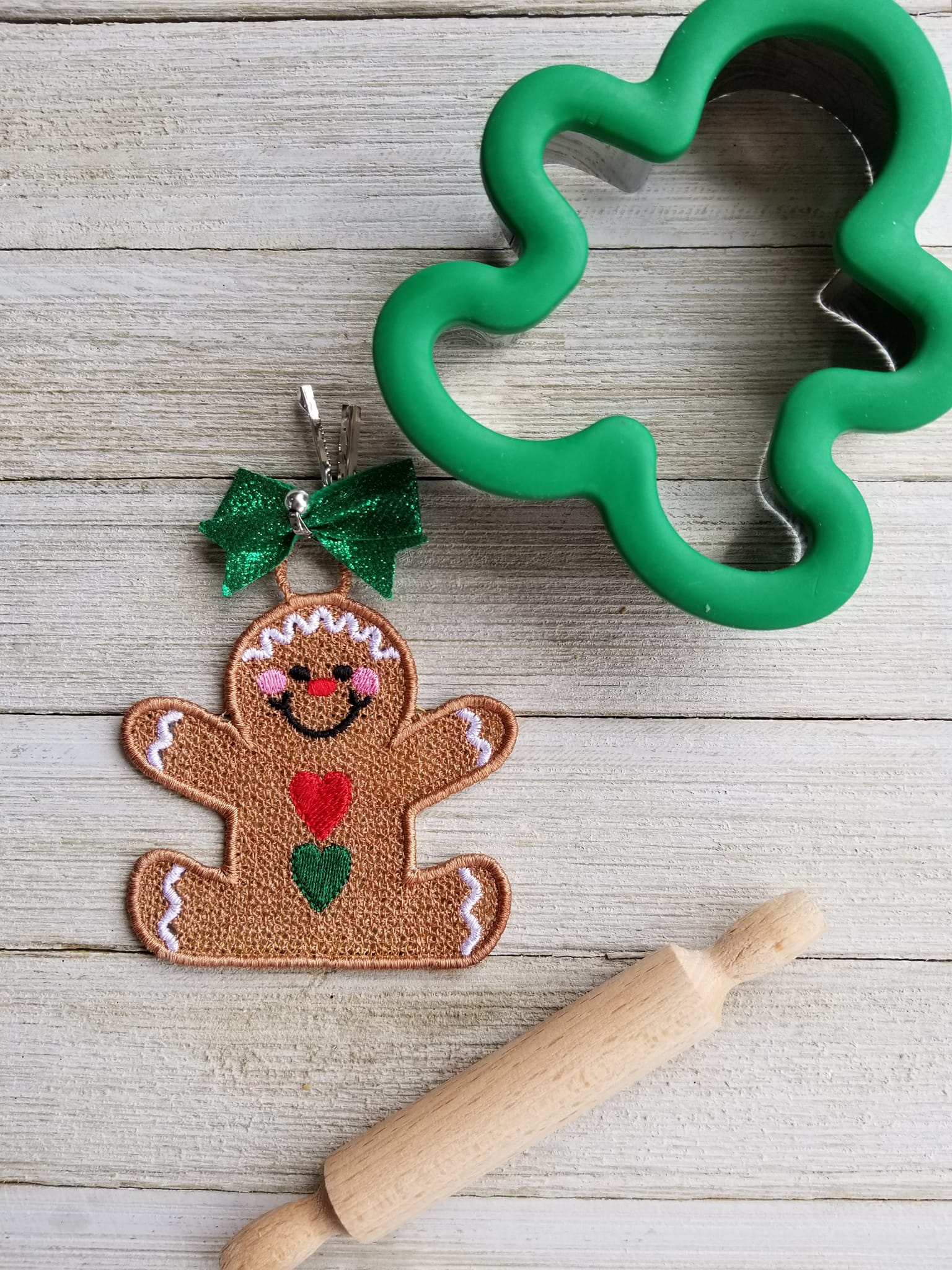 FSL Gingerbread man ITH Christmas Ornament – Bella Bleu Embroidery